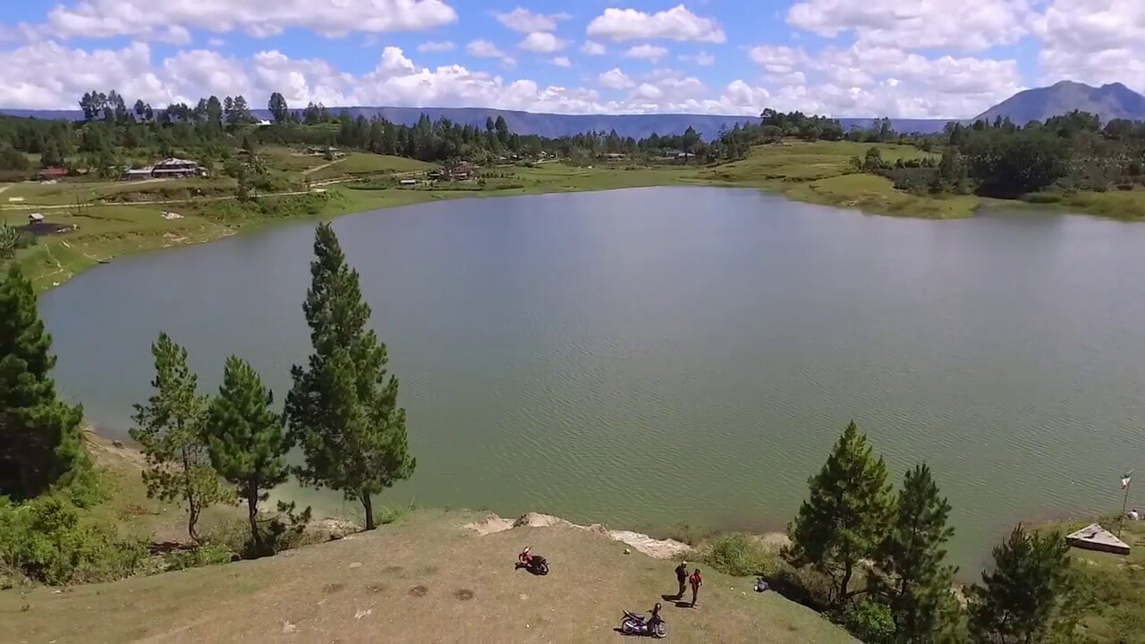 Danau Sidihoni, Wisata Unik Danau Di Atas Danau