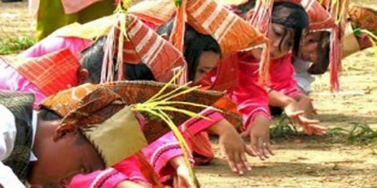 Tor-tor Sombah, Tarian Khas Suku Simalungun