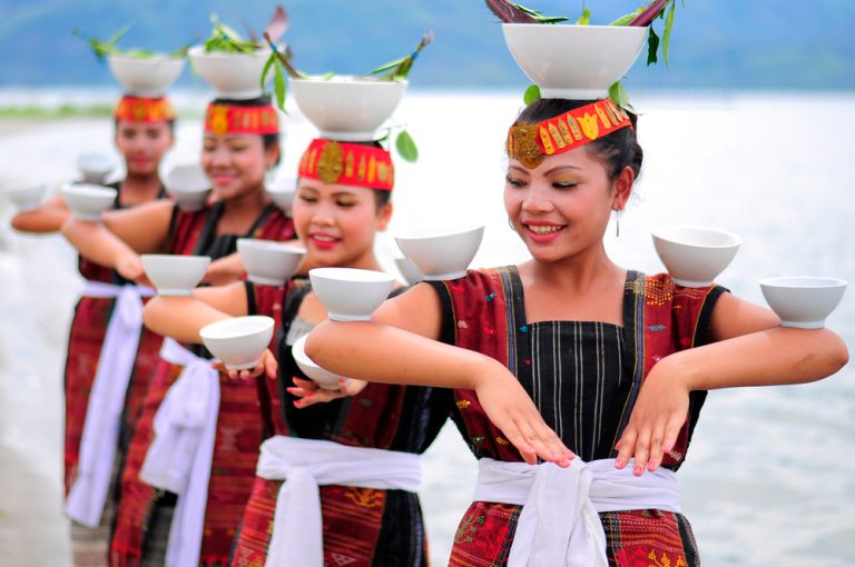 Mengenal Tari Adat Unik dan Sakral Suku Batak, Tortor Sipitu Cawan