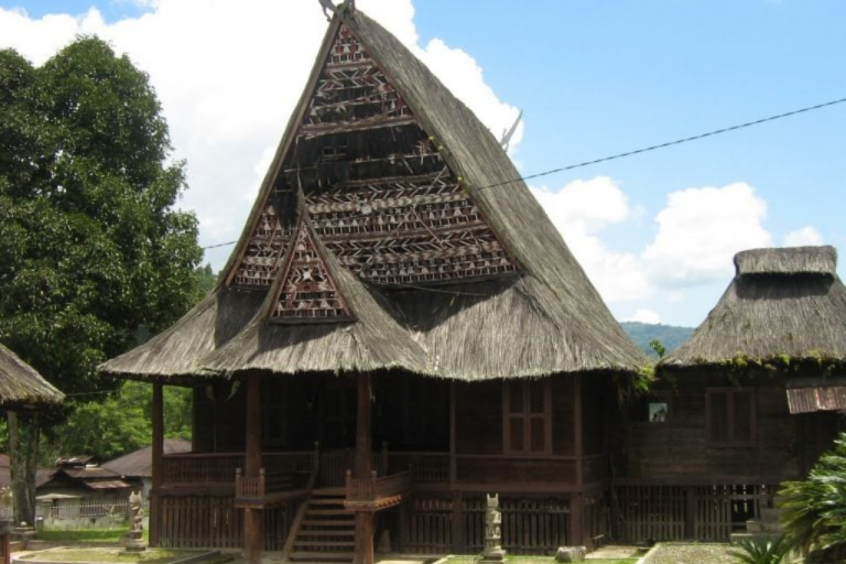 5 Rumah Suku Adat Batak, Simbol Kebudayaan dan Identitas